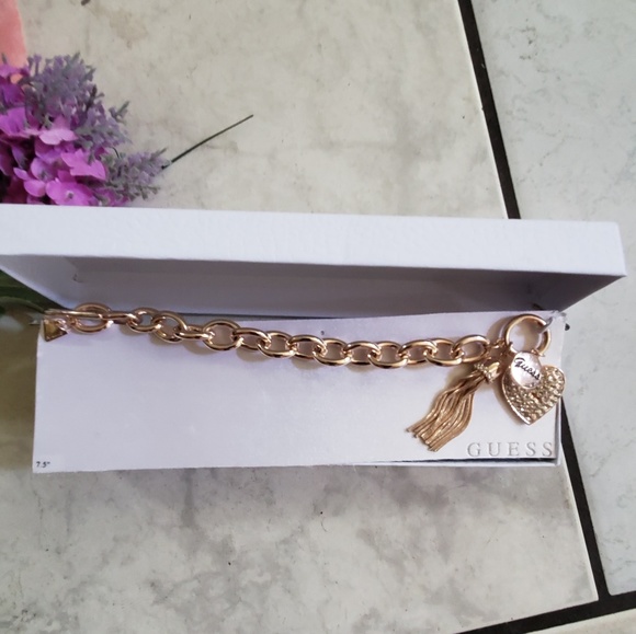 Guess | Jewelry | Nib Guess Chain Link Tassel Studded Logo Bracelet ...
